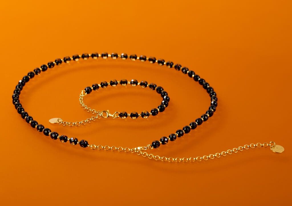 Amber jewelry | Mondri